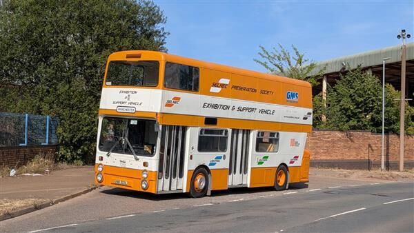 Daimler Fleetline dvospratni autobus