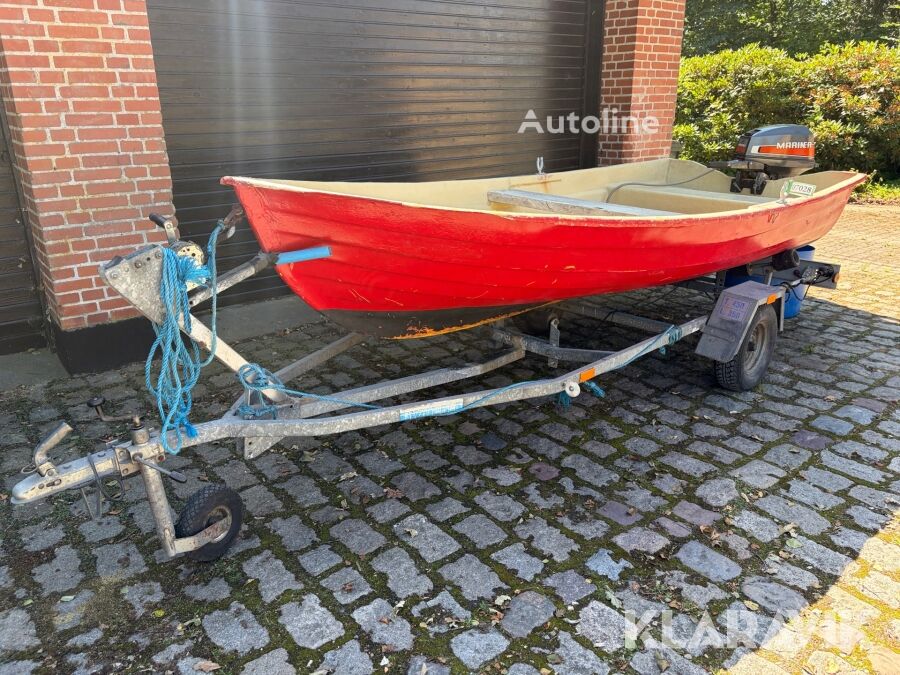 Prodaje se Jolle med Mariner påhængsmotor og Variant bådtrailer čamac na aukciji