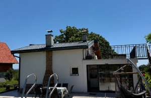 Mislođin-Obrenovac,nameštena dvoetažna kuća sa bazenom