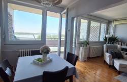 Prodajem Stan-Apartman, Zemun, Beograd, €380.000