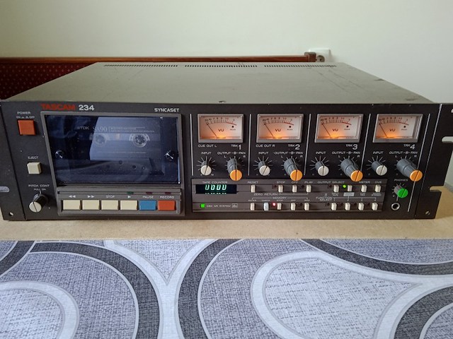 Tascam 234 Kassette Deck