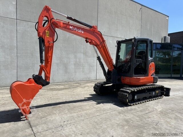 Guseničarski bager
Kubota KX165