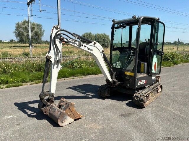 Mini bager
Bobcat E20Z
