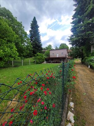 Odlična kuća na Dunavu,70m2,9ara,uknjižena!