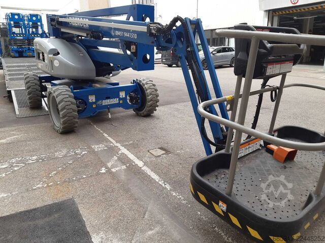 Zglobna ruka
Niftylift HR17NE