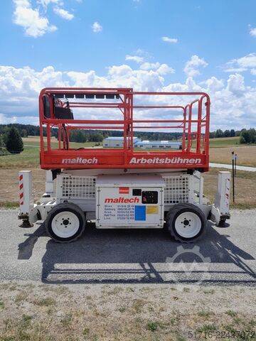 Terenska makazasta radna platforma
JLG 260MRT