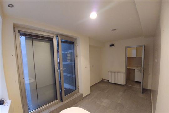Dubljanska, lokal od 15 m2
