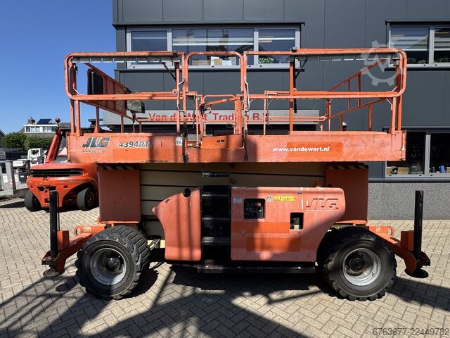 JLG 4394 RT makazasta platforma / Scissor Lift / radna platforma, radna visina 15 m, 4x4, Deutz dize
JLG 4394 RT Schaarhoogwerker / Scissor Lift / Arbeitsbuhne 15mtr werkhoogte 4x4 Deutz Diesel
