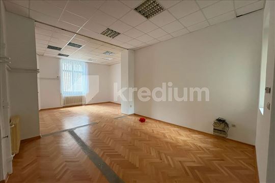 Svetozara Radića 01 | Odmah useljiv | Open space
