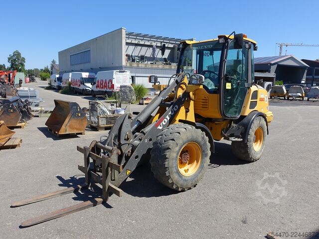 Utovarivač
Volvo L25F