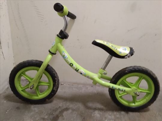 Bicikl bez pedala tockovi 12 cola,osteceno sediste