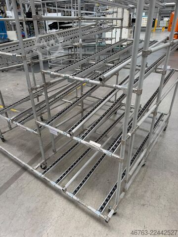 Fioka ormar,
Format Schubladenschrank