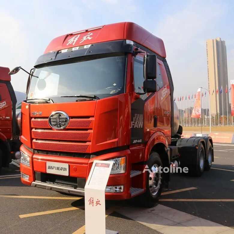 Novi FAW J6P 6x4 440HP Tractor Truck tegljač