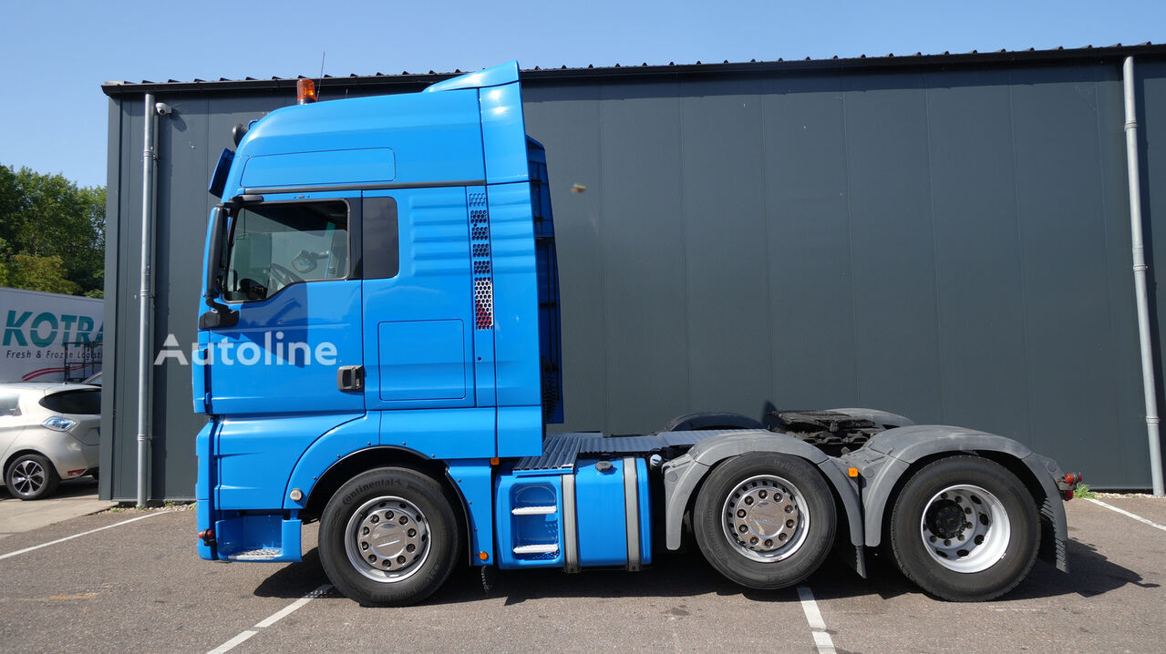 MAN TGX 26.460 6x2 tractor unit 666.000km tegljač