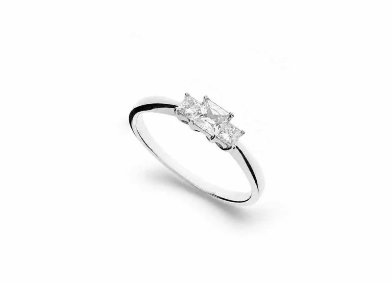 Prsten K240 – Moissanite