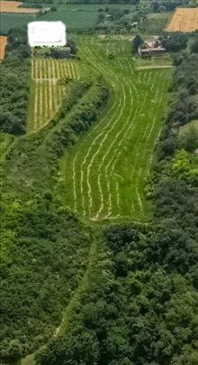 Zemljište VINARIJA na obali Dunava sa objektima
