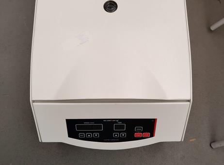 Laboratorijska centrifuga Steinberg Systems SBS-LZ-3000SLS