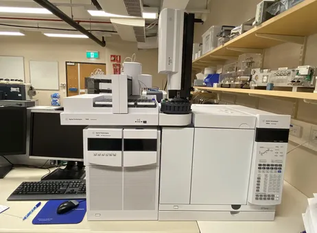 Hromatografski sistem Agilent 7001B with autosampler and 7890A