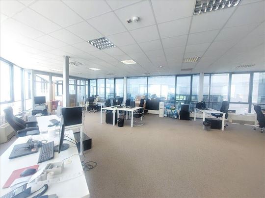 Novi Beograd, pp u pos. zgradi, 388m2 ,ID: 15693-1