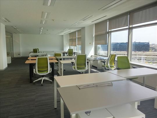 Novi Beograd PP u posl. zgradi 419 m2, ID :15646-1