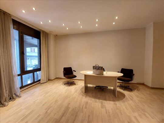 Poslovni prostor LUX 350m2,ID 17462-1