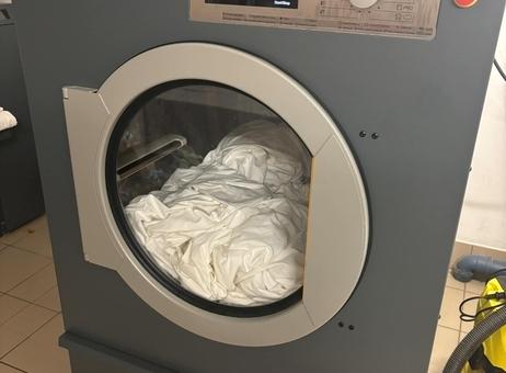 Tekstilna mašina Miele Mangano Miele PRI 318 Gas + Asciugatrice Miele PDR 522 ROP Gas