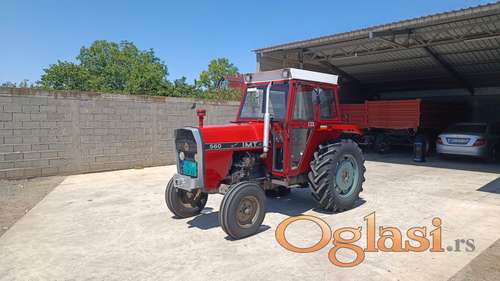 Traktor IMT 560