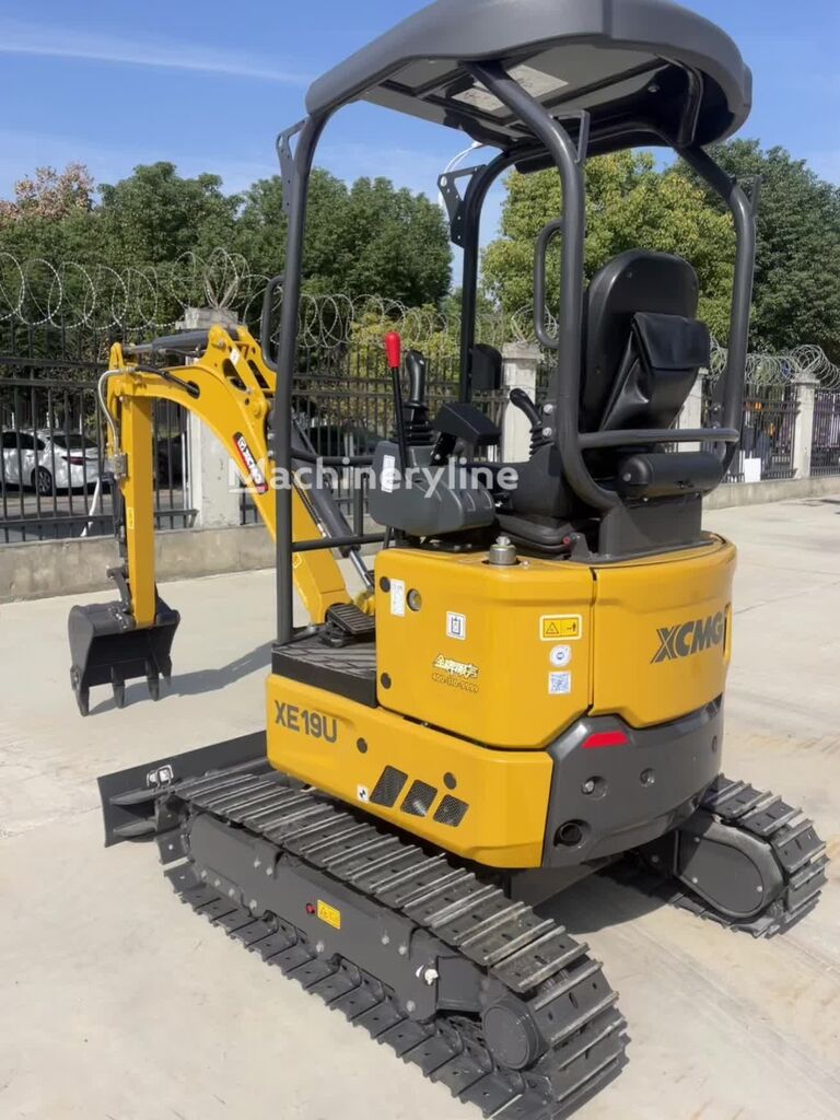 Novi XCMG XE 19U mini bager