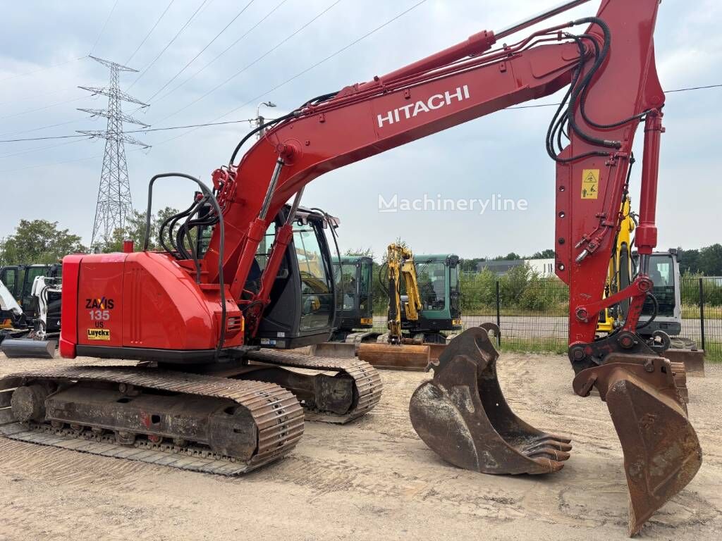 Hitachi ZX 135 US-3 bager guseničar