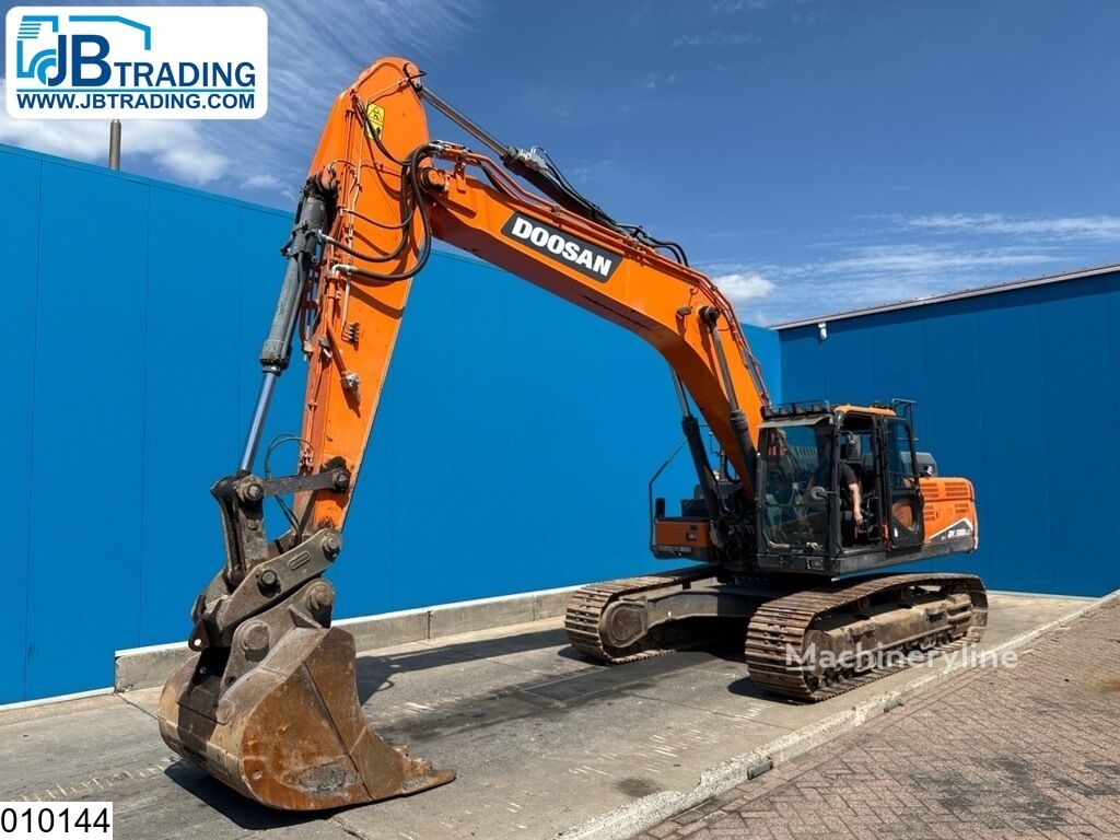 Doosan DX300LC-7 202 KW, 7125 Hours bager guseničar