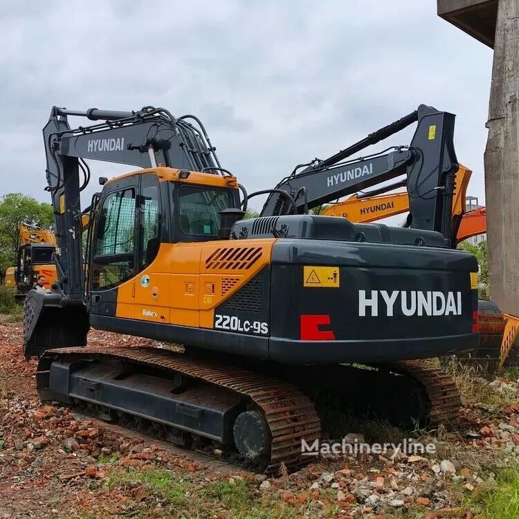 Novi Hyundai Used Hyundai 220 Excavator bager guseničar