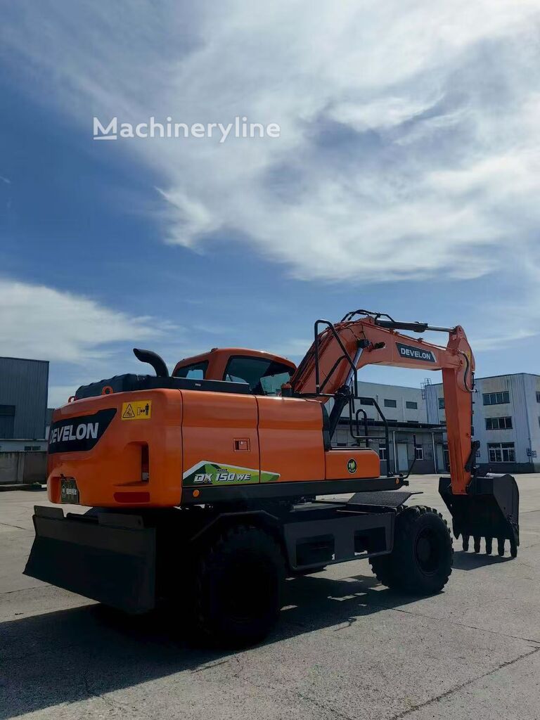 Novi Develon DX150 bager točkaš