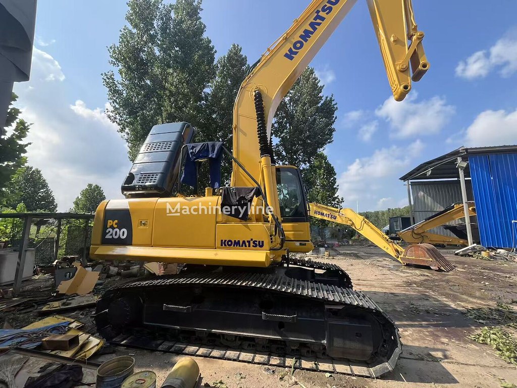 Komatsu PC210 bager guseničar
