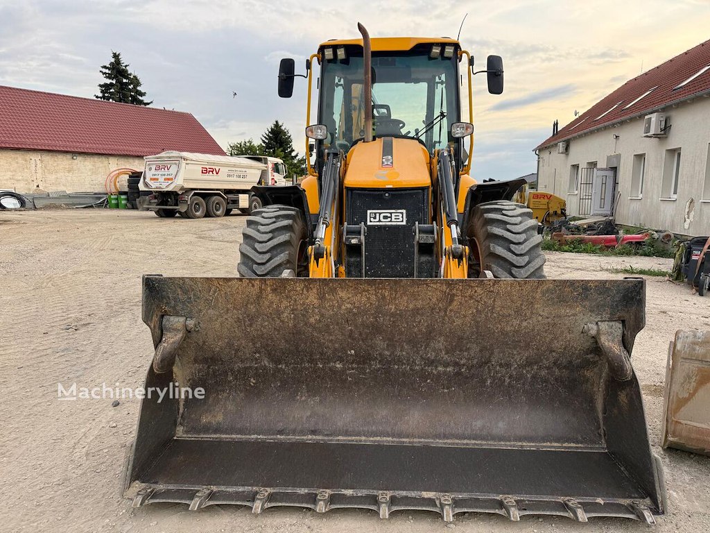 JCB 4CX bager-utovarivač