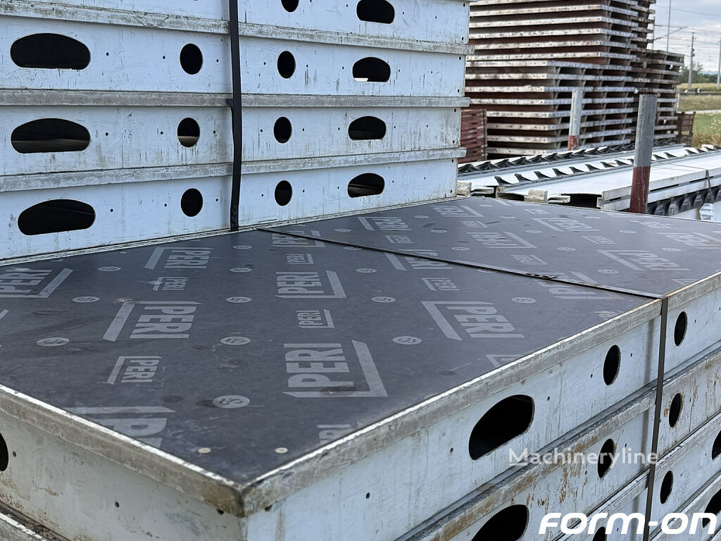 Peri SKYDECK Deckenschalung – Komplettpaket mit Paneelen, Trägern & S oplatna greda