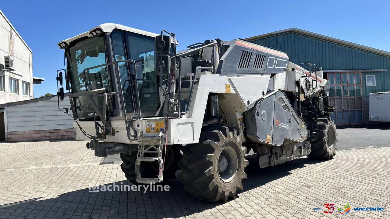 Wirtgen WRC240i stabilizator tla