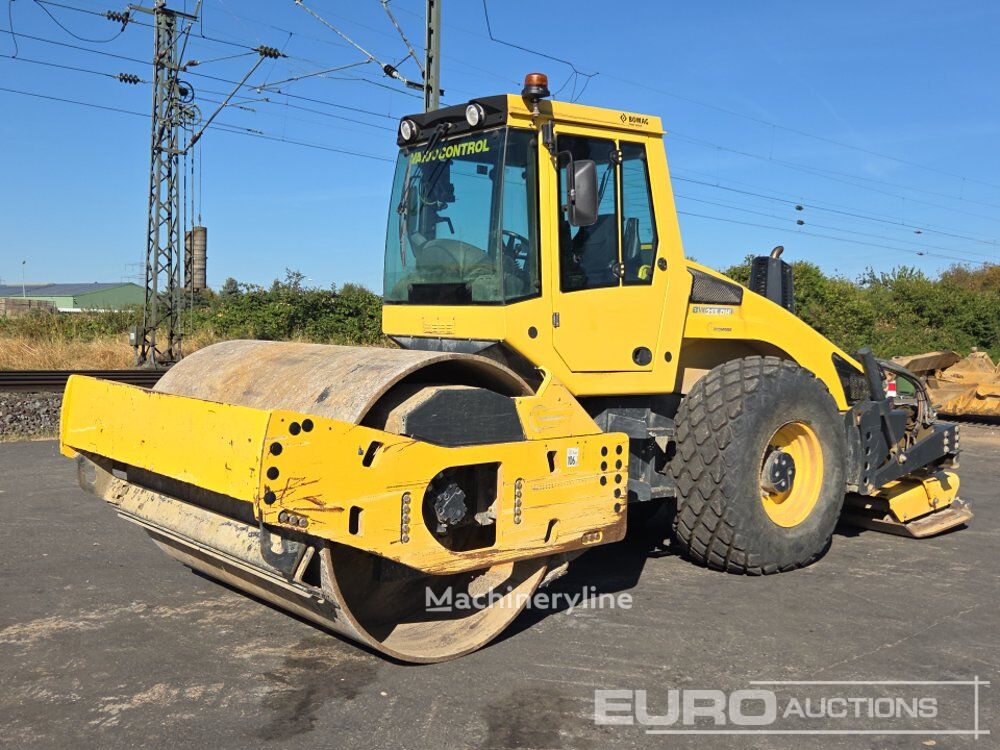 Prodaje se BOMAG BW213 DH-4I kompaktor s jednim valjkom na aukciji