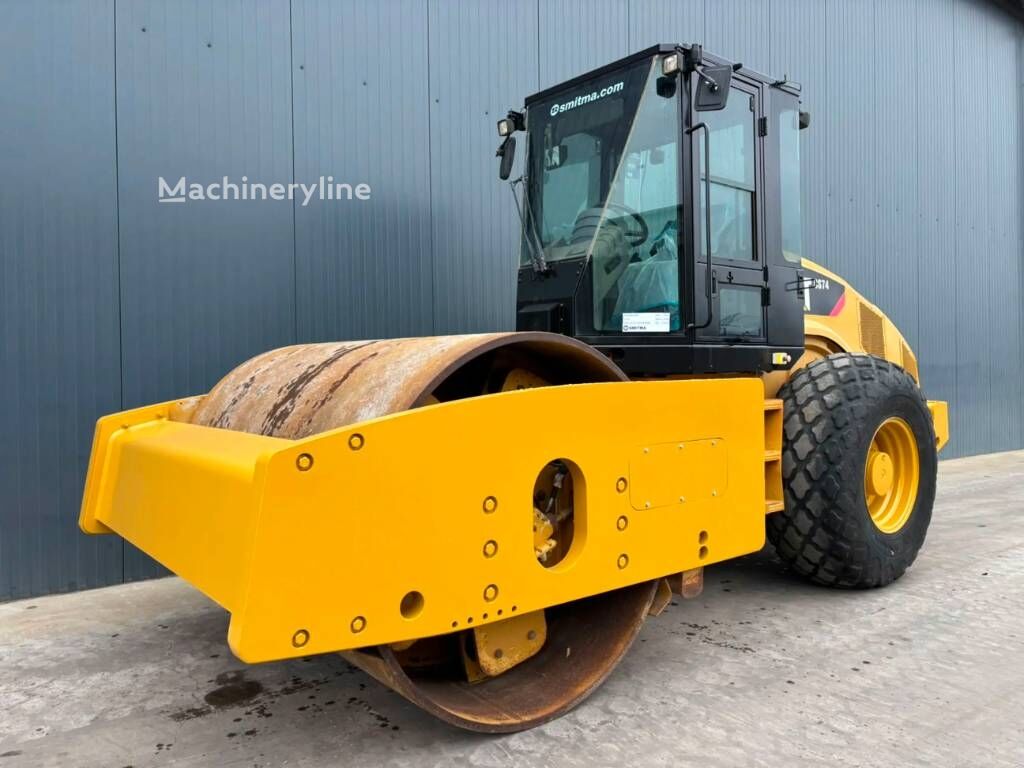 Caterpillar CS74 kompaktor s jednim valjkom