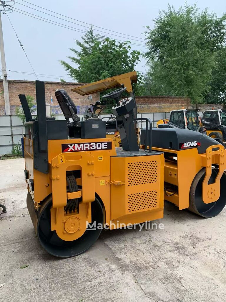 XCMG XMR30E mali valjak