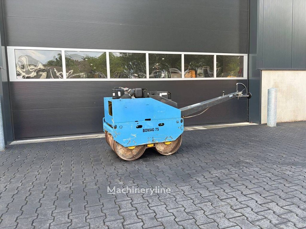 Prodaje se BOMAG 75 mali valjak na aukciji