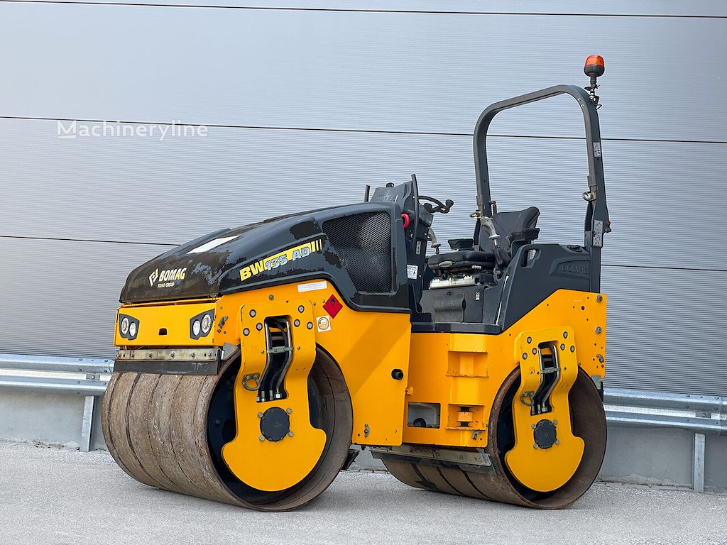 BOMAG BW 135 AD-5 mali valjak