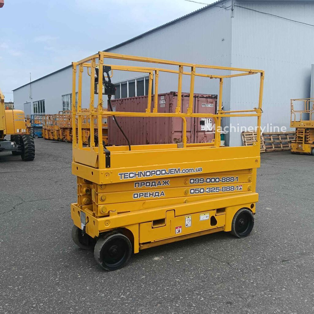 Haulotte Compact 10 N makazasta platforma
