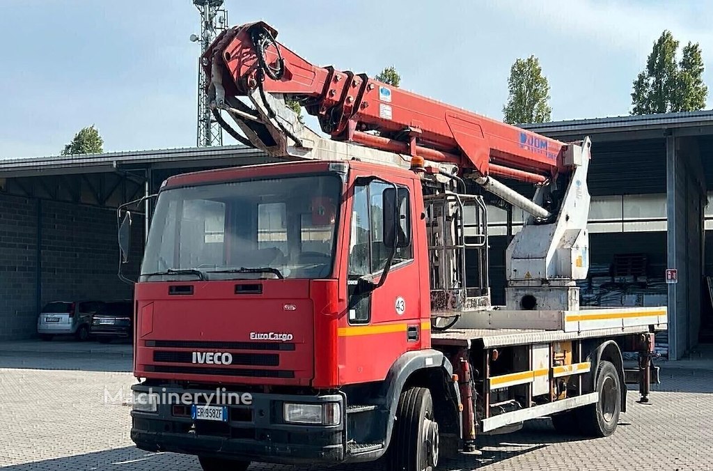 IVECO EuroCargo auto dizalica s korpom