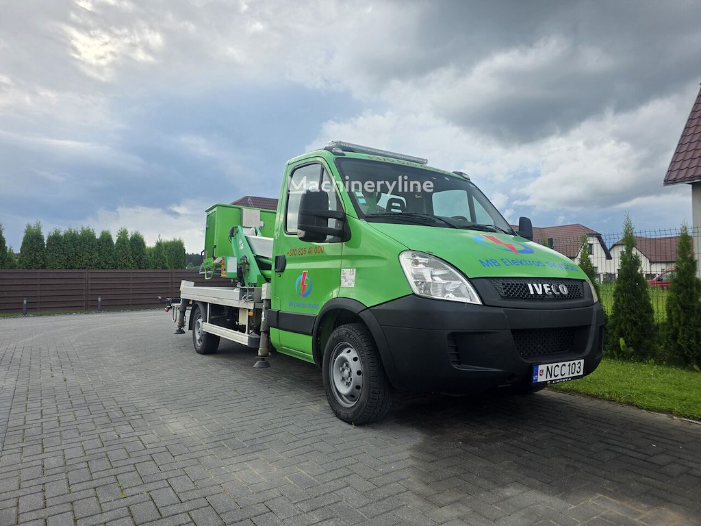 IVECO auto dizalica s korpom