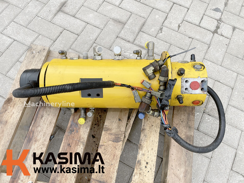 Swivel joint Komatsu 20G-62-33760 20E-30-31130 20K-62-38210 za Komatsu PW160-7H bagera