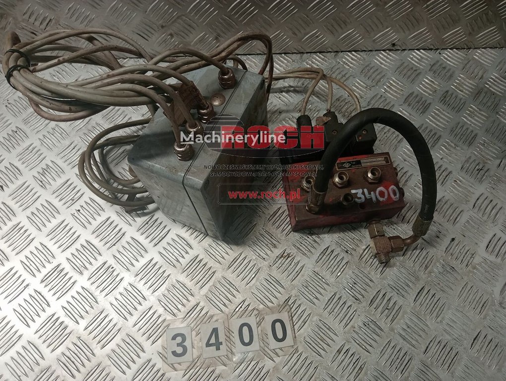 O&K 4523346 0001 MF08 0048 - 3 SEKCYJNY + 02-178087 24VDC + PRZEKAŹN hidraulični razvodnik za bagera