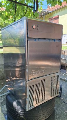 Ledomat profesionalni BARTSCHER 25 KG/24 H
