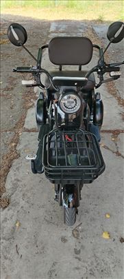 Prodajem Električni Tricikl.