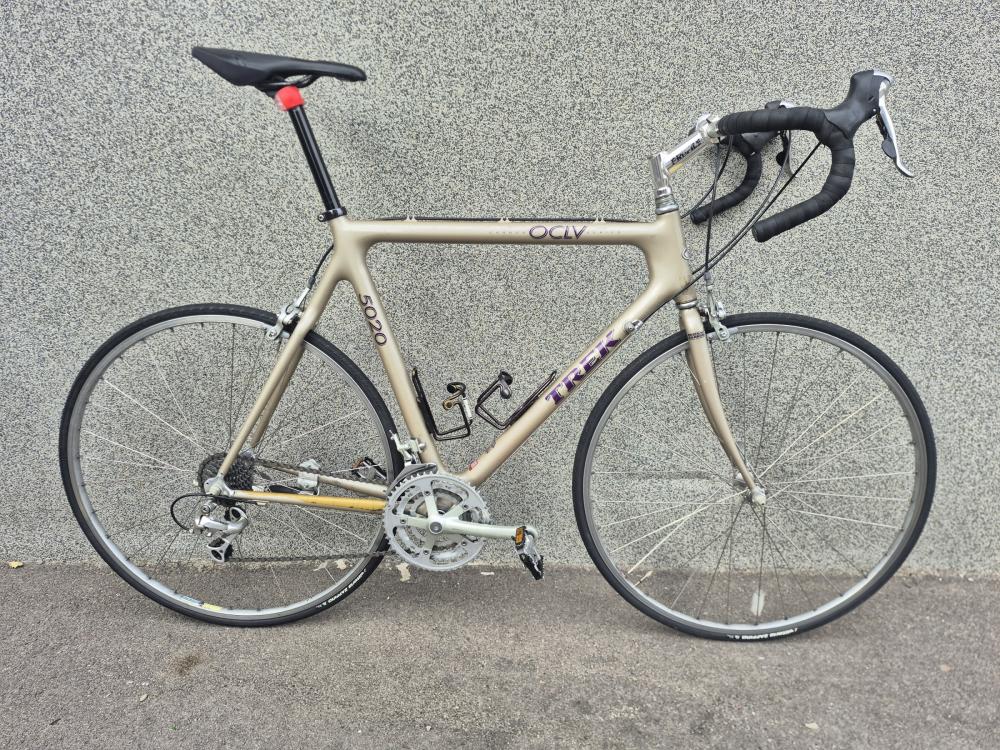 TREK oclv 5020 XL carbon 9.9kg Shimano 105 kao no