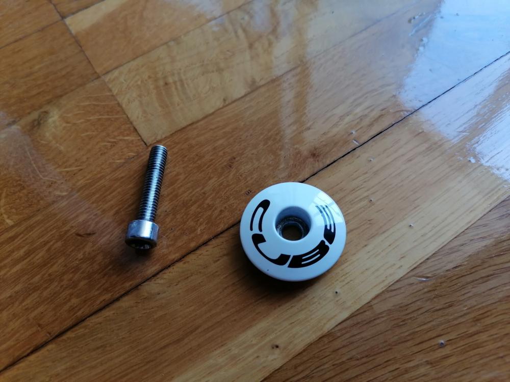 Cube poklopac lule